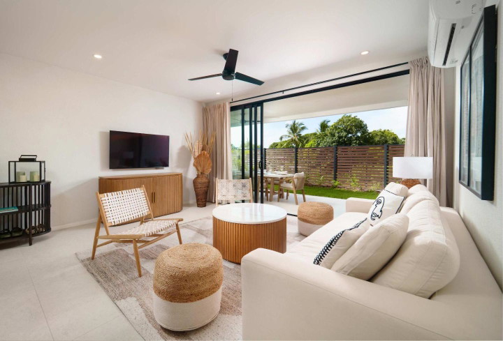 Wooden Tone Lux 2br Walk To Beach Sky Pool Deck - Barbados