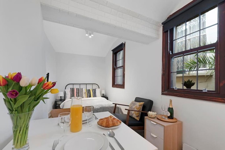 Cosy Little Venice Pied-à-terre By Morethanstays - Londen