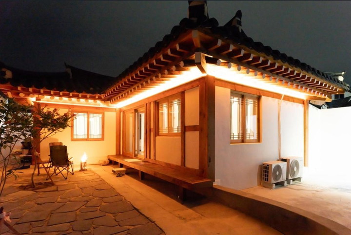 황리단길 버스터미널 도보3분 픽업 드롭오프 주중무료 불멍 자쿠지 짐보관 조식 전통한옥 - Gyeongju-si