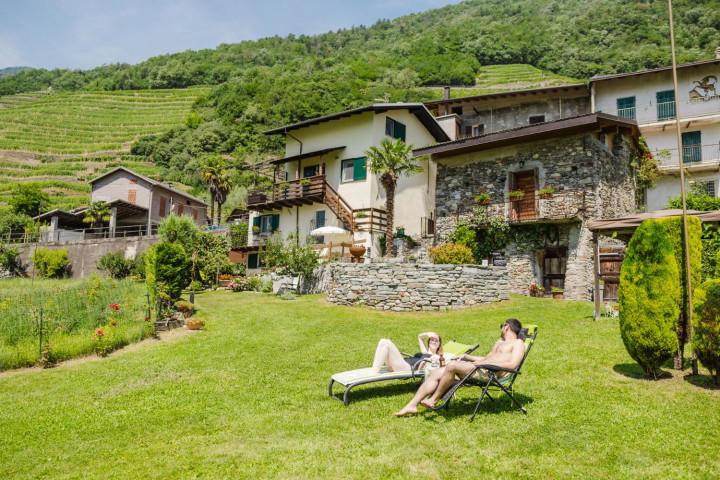 Revo Aparments - Flowery Cottage Appartamento Glicine - Tirano