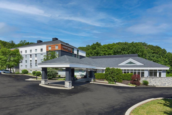 Courtyard Rochester East / Penfield - Rochester, NY