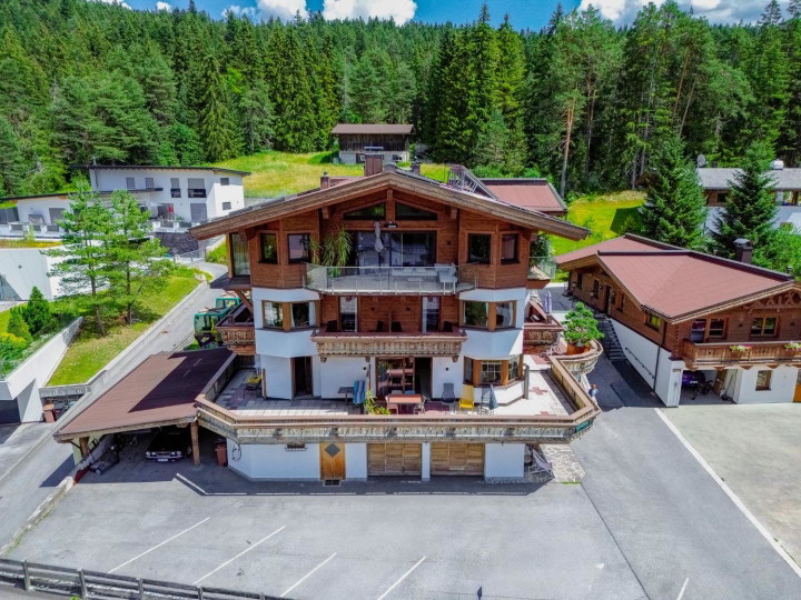 Schickster Sky Lodge Und Chalet Rossi - Leutasch
