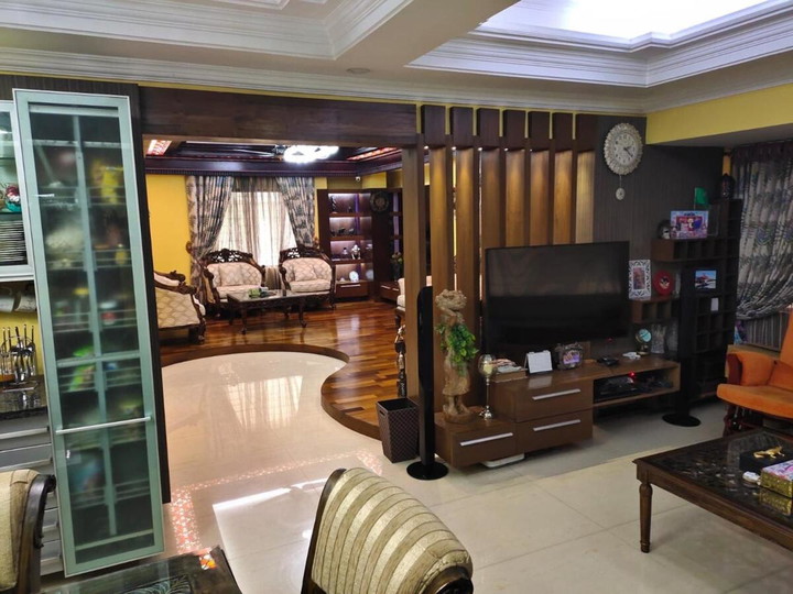 Luxurious Apartment At City Heart Near Airport - Bangladesh