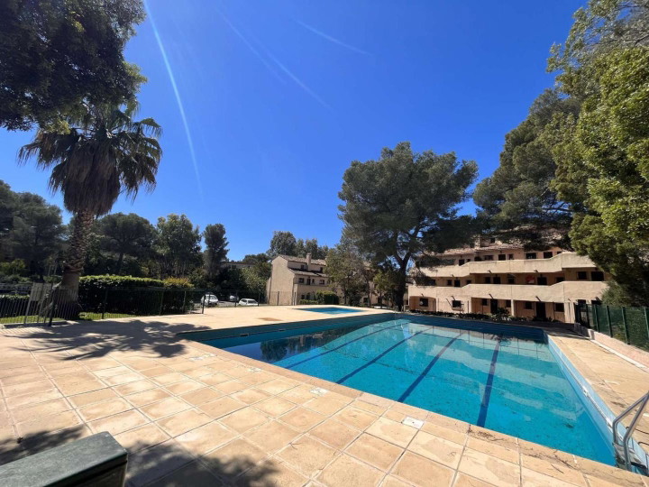 Appartement 3p En Rez-de-jardin Avec Piscine Et Parking, à 600m De La Plage - Saint-raphaël - Agay Plage