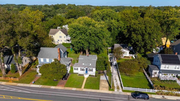 Pet-friendly Cottage Walk To Usna Stadium - Annapolis, MD