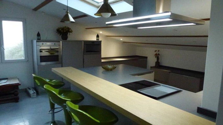 L'eterlou Saint Blaise, Bel Appartement Neuf Mansardé - Èze