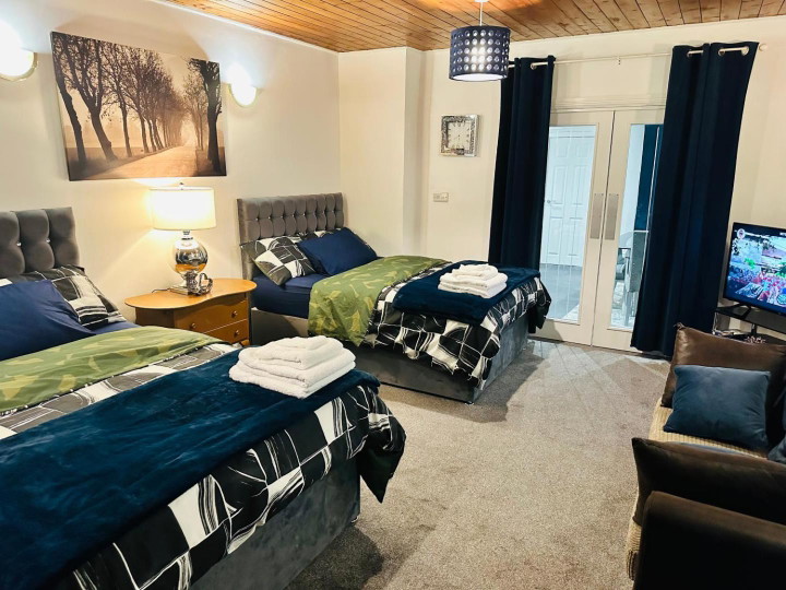 Modern 2 Bedroom Apt Derby City - Derby
