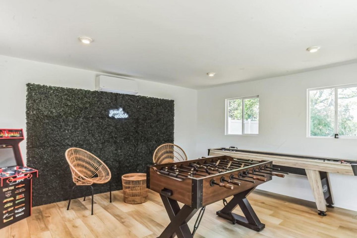 Modern Log Cabin At The Beach With Hot Tub, Game Room And Fire Pit - New Jersey