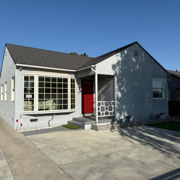 Cozy House - Los Angeles