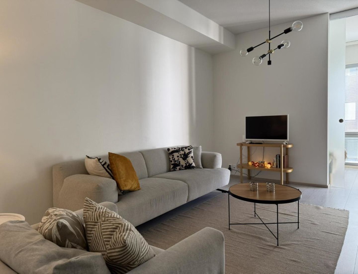 Stylish, Modern Apartment Situated In The City - Oulu
