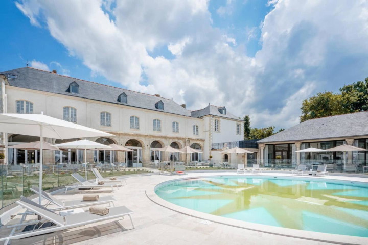 Abbaye De Villeneuve - Nantes