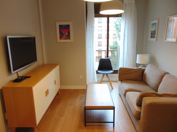 Airport Madrid Plenilunio Suites Beige - Alcobendas