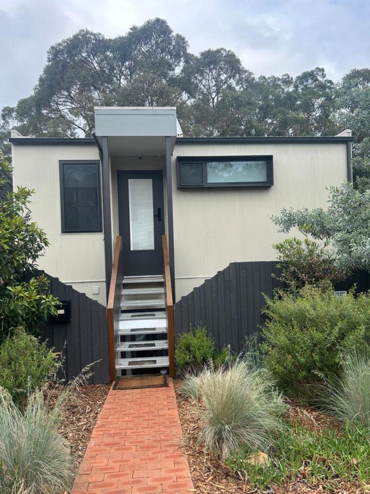 Bushland Setting Close To Sydney Cbd- Stand Alone Apartment - Sydney