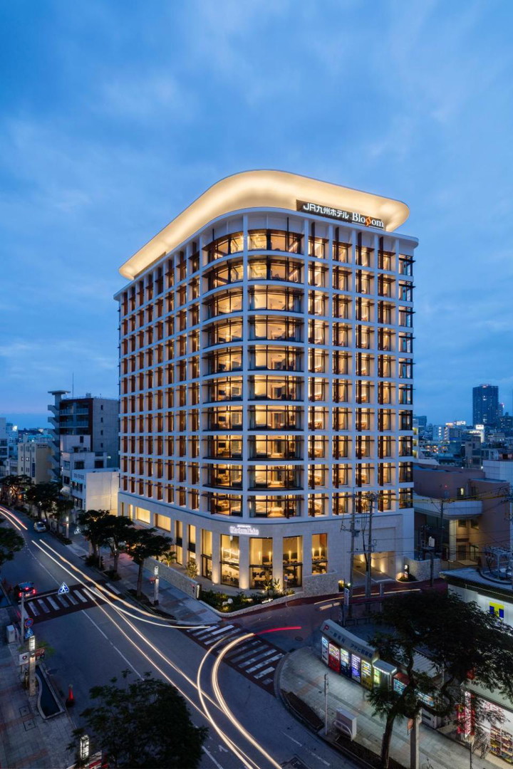 Jr Kyushu Hotel Blossom Naha - Okinawa