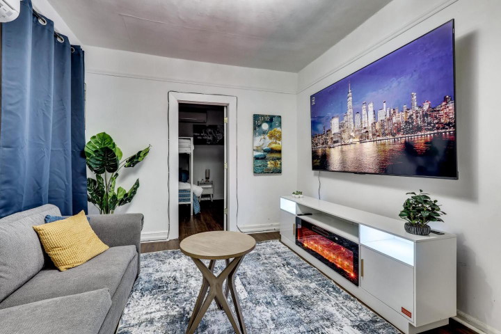 Premier Lodi 3br 1st Floor Near Nyc, Metlife & American Dream - Hawthorne, NJ