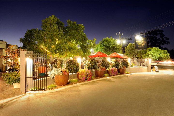 The Stirling Arms Hotel - Ascot