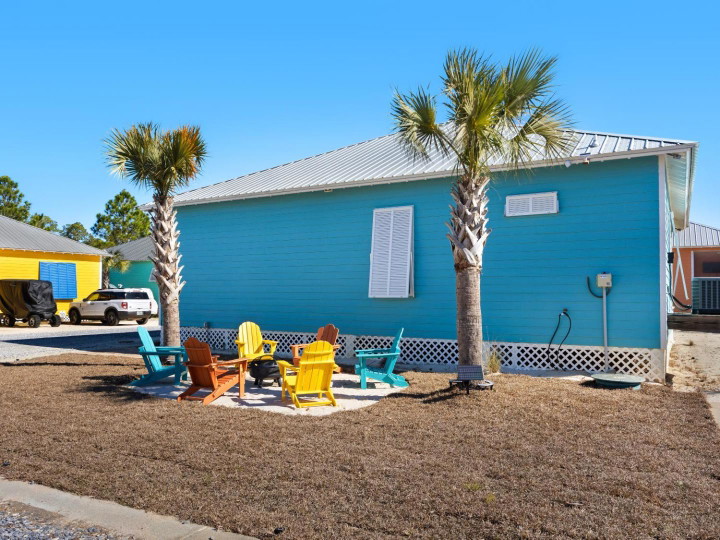 Tropic Like Its Hot Beachside Cottage-resort Pool - Alabama