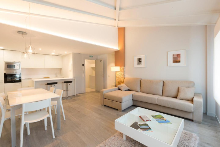 Apartamentos Turisticos - Papel Armado - Calle Caldereros 33 - Tudela