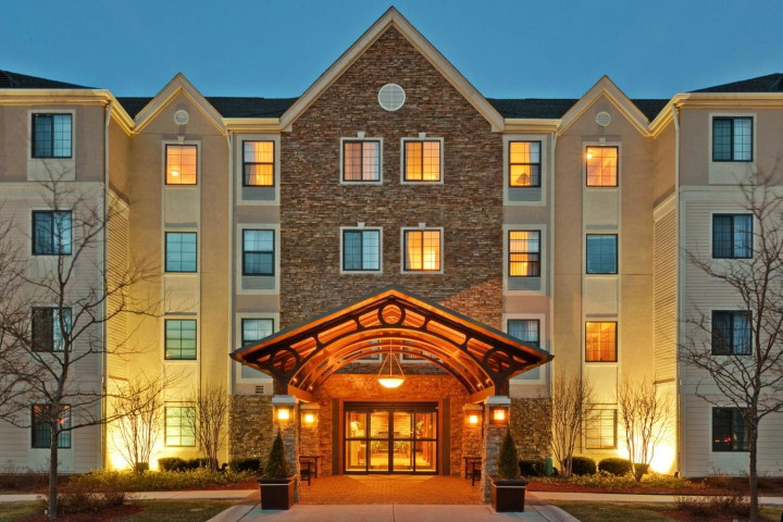 Staybridge Suites Glenview By Ihg - Highland Park, IL