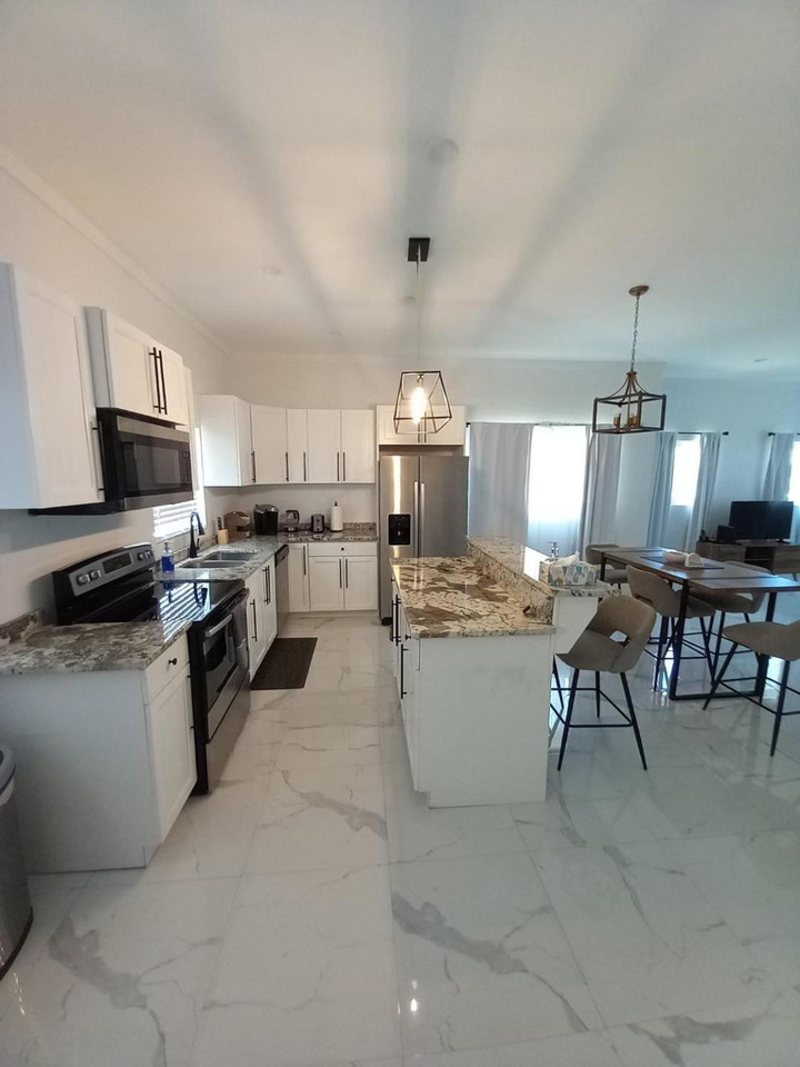 Ridgewood Court Unit 1 - Nassau