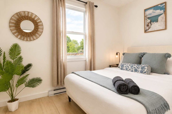 Familles & Groups, 3 Bedrooms For 8, Ac, Unit 9 - Québec, QC
