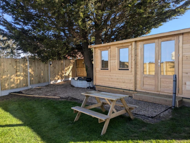 The Homestead Compact With Private Lazy Spa - Dover