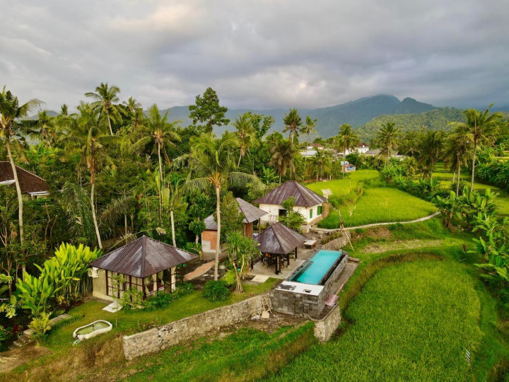 Rumah Hadeka Sawan - Bali