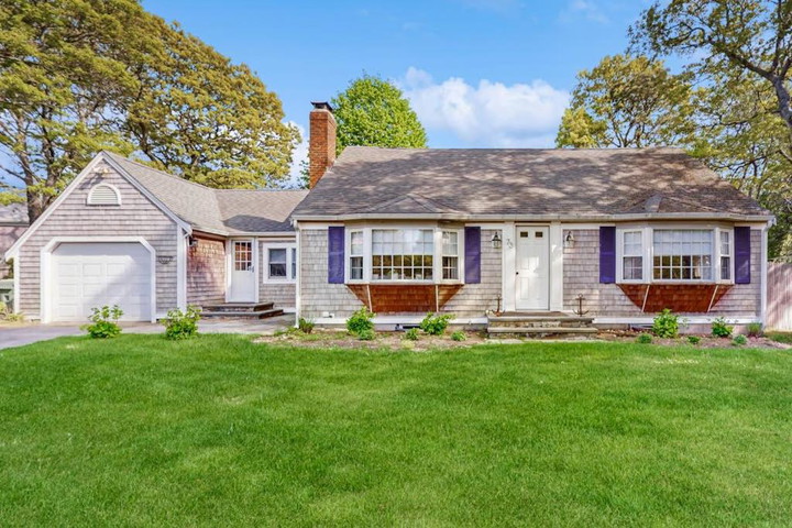 Strawberry Hill Haven - Cape Cod