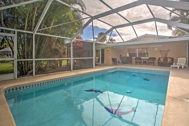 Tropical Cape Coral Home W/ Private Dock On Canal! - Sanibel Island, FL