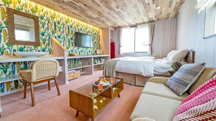 Palm Springs Miyakojima Resort - Okinawa
