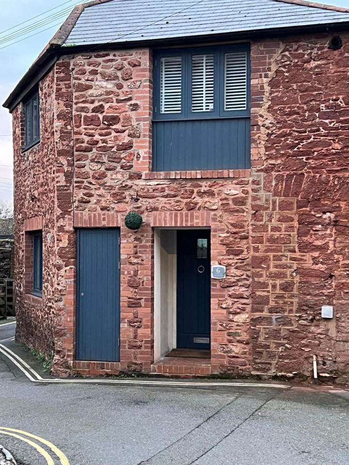 Seaside Cottage Escape In Paignton - Sleeps 4 - Totnes