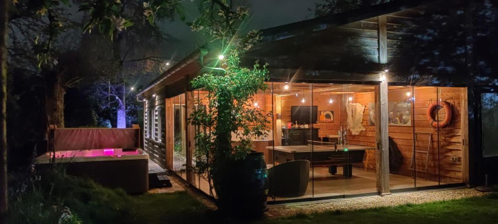 Ecolodge Wellness Tilburg- Jacuzzi- Privé Sauna En Zwembad - Oisterwijk
