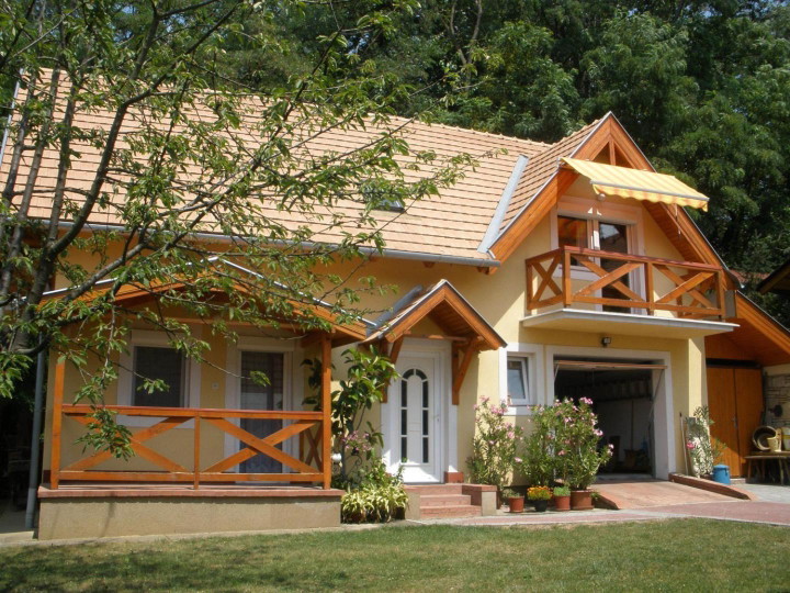 Emilia Apartmanház - Hévíz