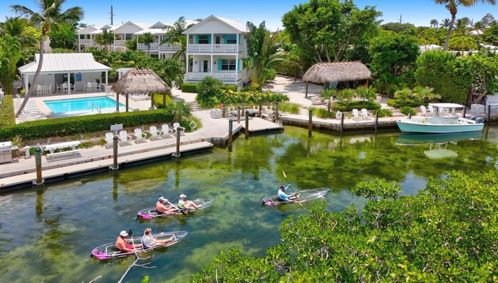 Isla Honeydew - Waterfront Boutique Resort, Htd Pool, Dock, Walkable - Islamorada, FL
