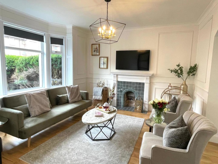 Stylish & Chic Central Apartment With Hot Tub - Scotland