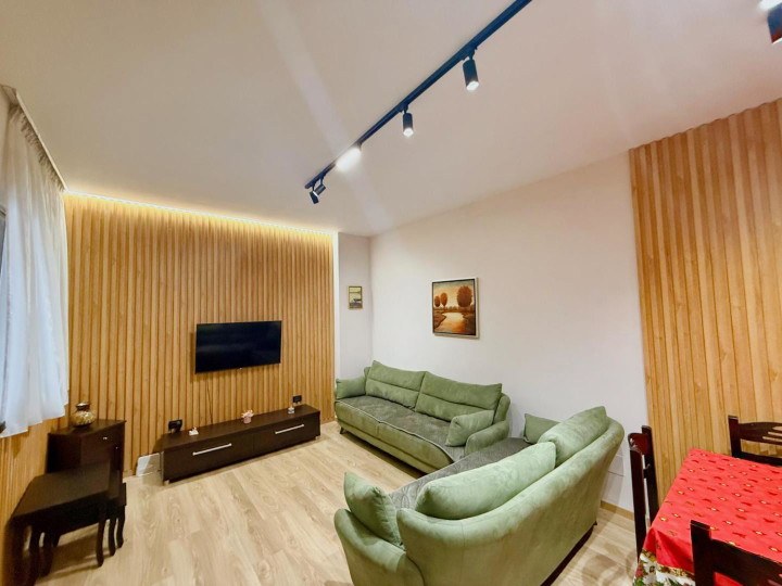 Orange Tree House - Tirana