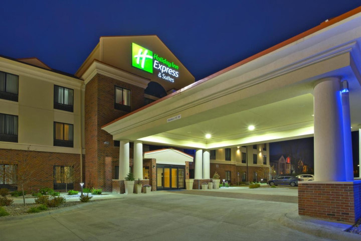 Holiday Inn Express & Suites Springfield By Ihg - Springfield, OH