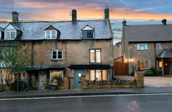 Eastnor - Moreton-in-Marsh