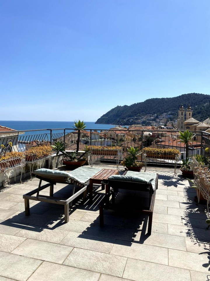 Attic With Sea View And Car Box - Alassio
