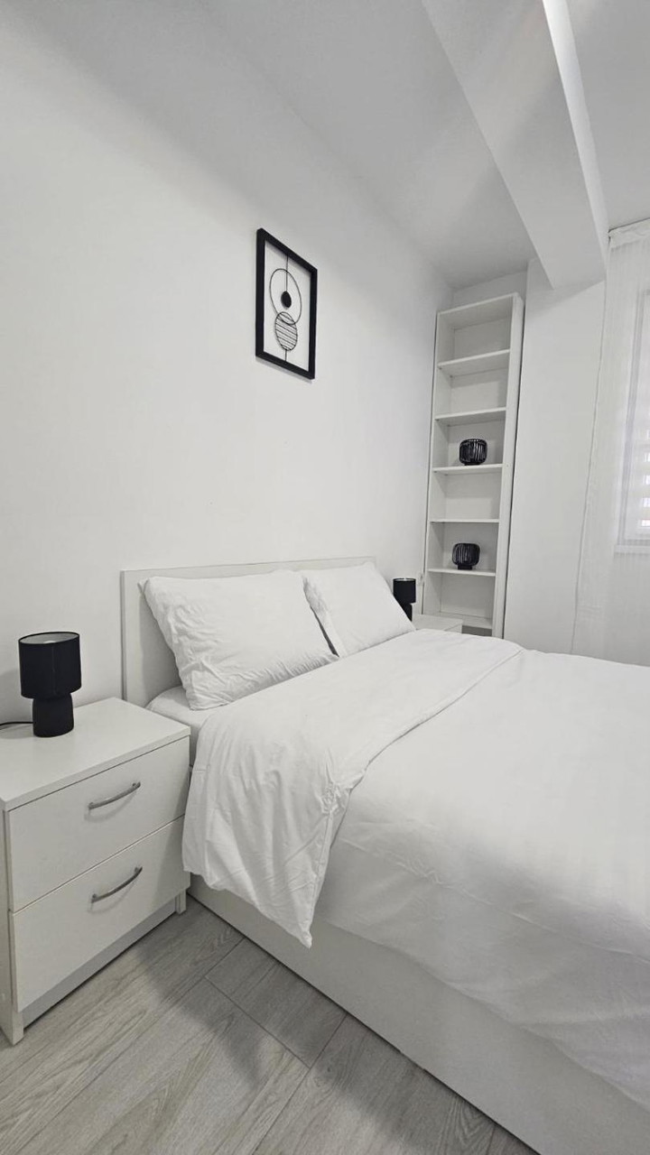 Apartament Alb&negru - Sebeș