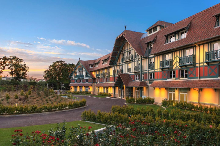Renaissance Paris Hippodrome De St. Cloud Hotel - Jouy-en-Josas