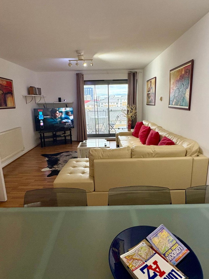 1 Bedroom Flat Near Excel, O2, Canary Wharf - London - Waterloo Station - London