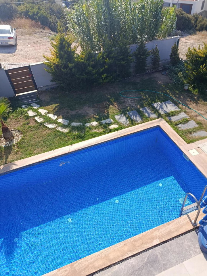 Havuzlu Lüks Villa Havuzu ıSıtmalı - Чешме