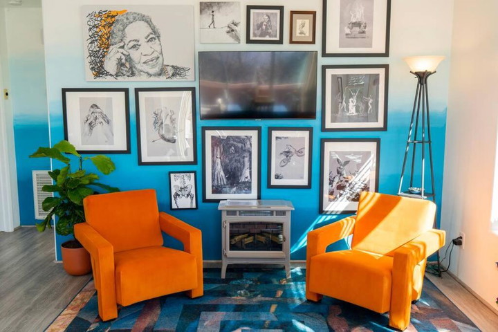 Artsy Half-house, Walk To Hiking Trails &Wine Bars! Yard, Firepit - Sedona, AZ
