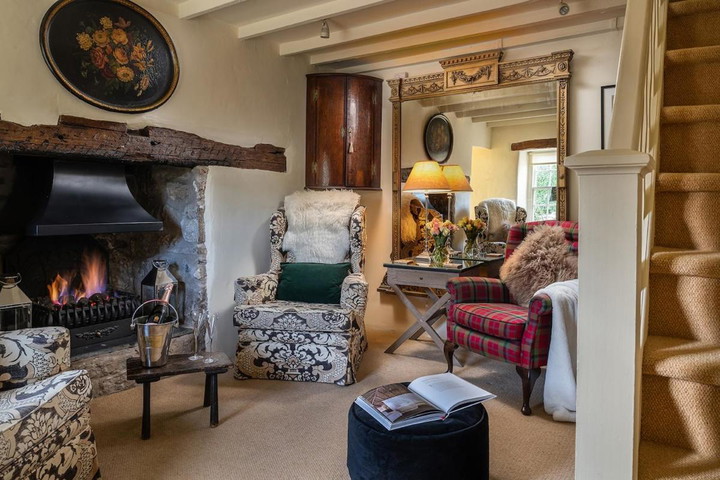 Storehouse Cottage - Colwyn Bay