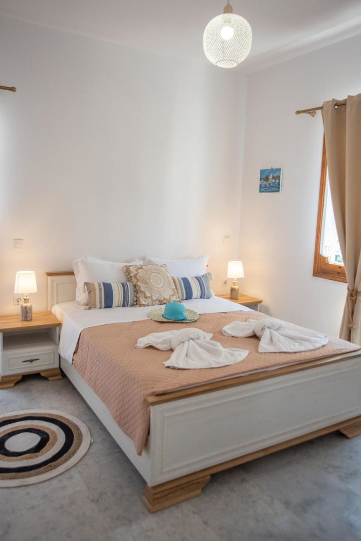 Georgia Home - Naxos