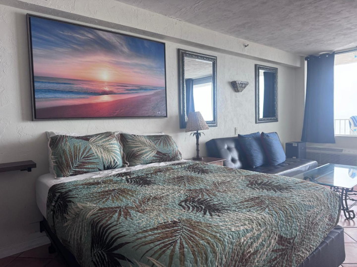 Coffee-dolphins-fun & Events - Daytona Beach, FL