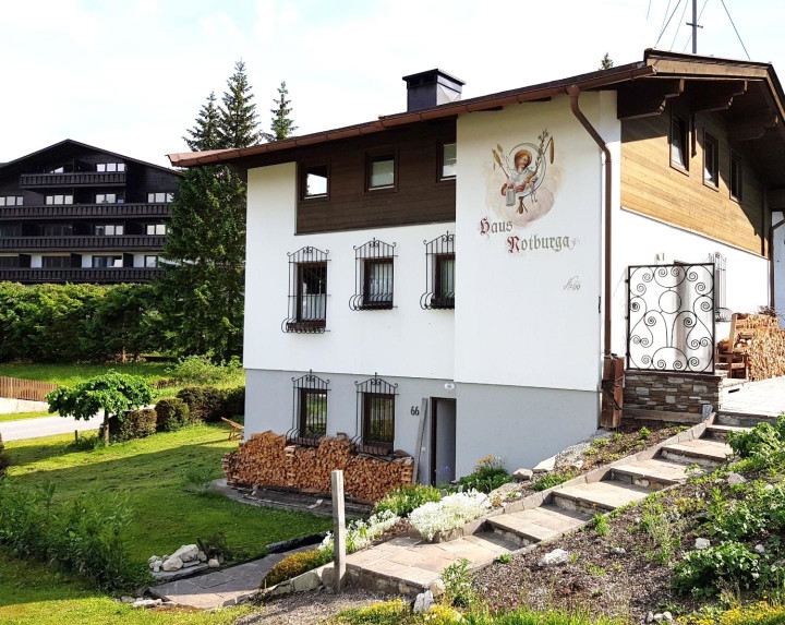 Family Friendly Chalet - Central With Beautiful Mountain Views - Seefeld