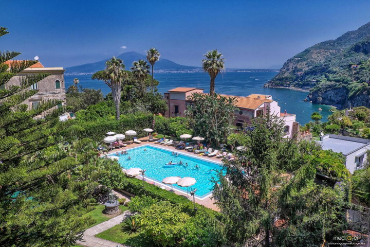 Aequa Hotel - Vico Equense