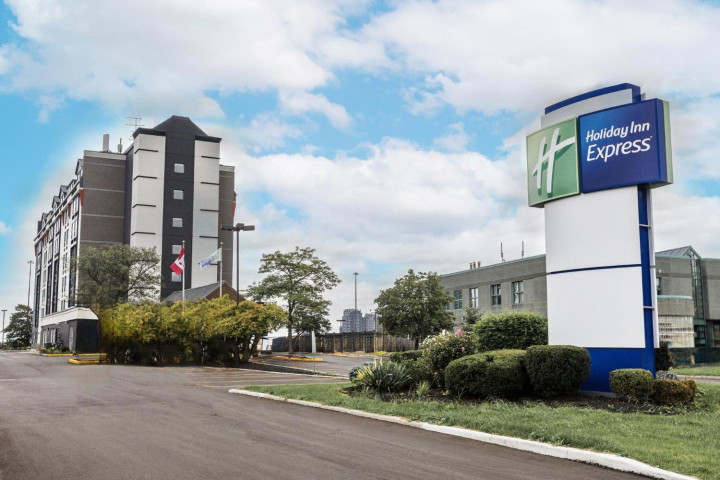 Holiday Inn Express Toronto-north York By Ihg - Toronto